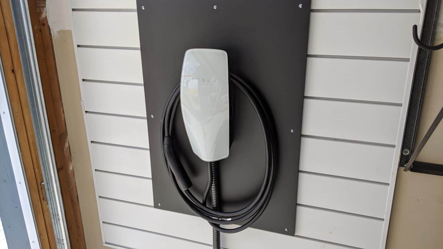 Why You Should Use A Tesla Recommended Electrician